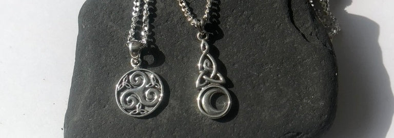 Celtic Themes – Moon Mna - Womens Celtic Moon Circles